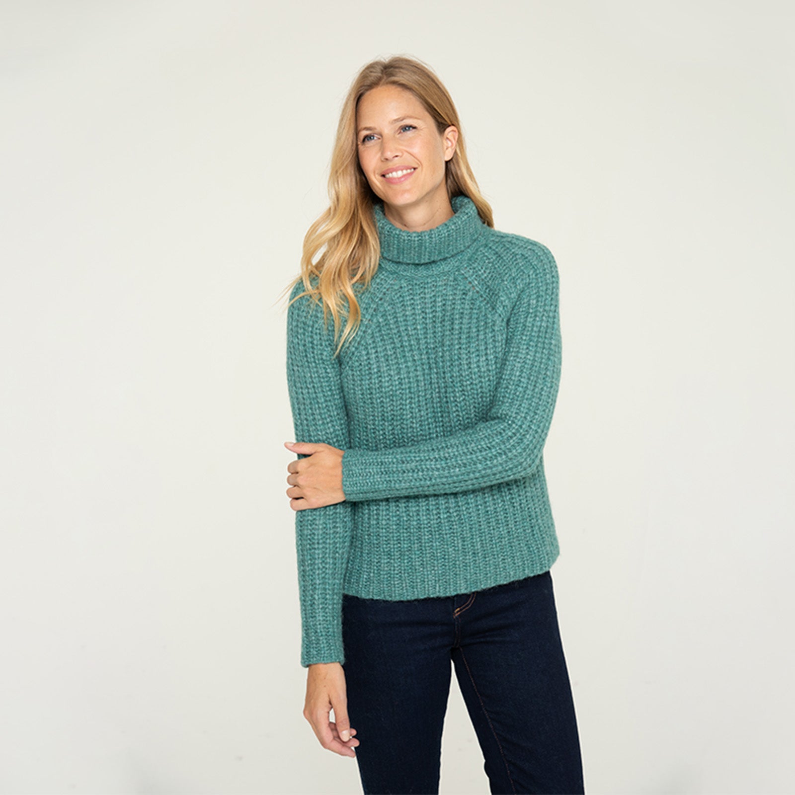 Pacas™ Inc. | Pacas Women's Turtleneck Sweater With Alpaca Wool