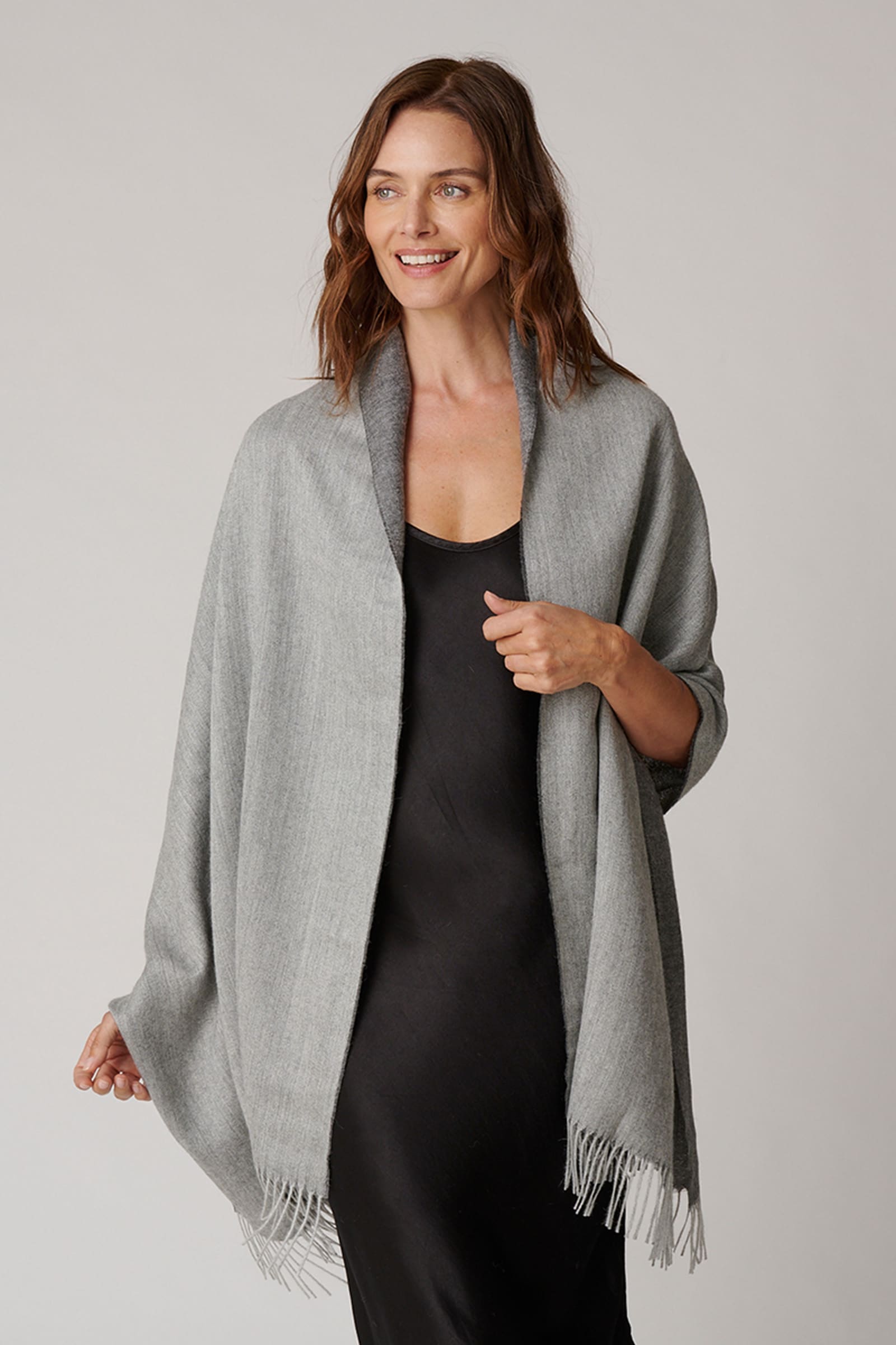 Pacas™ Inc. | Double Face Shawl